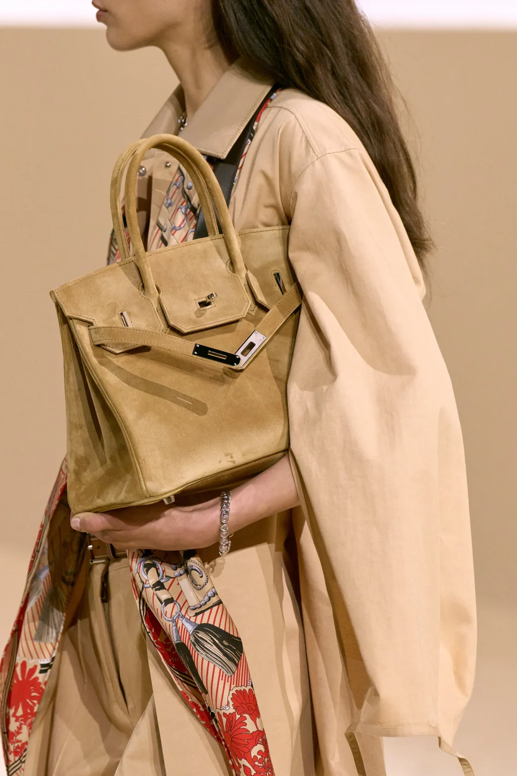 15 suede bags for Spring-Summer 2026 - LA FORMA