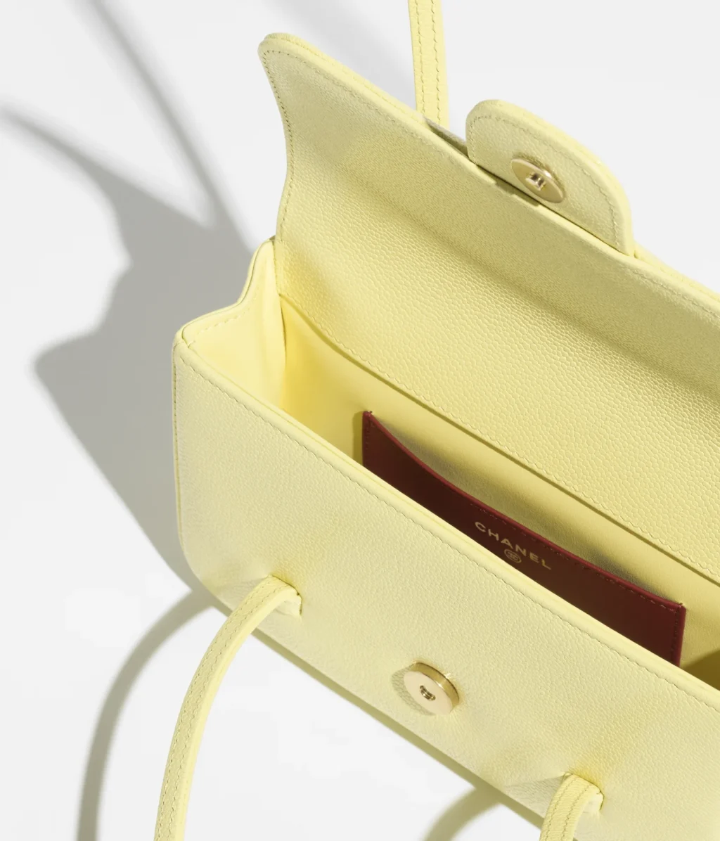 Chanel Spring–Summer 2026 pre-collection handbag prices guide - LA FORMA